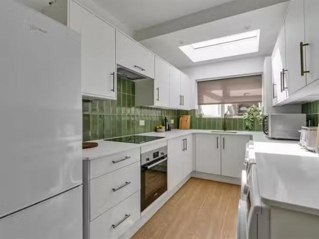 1 bedroom house share for rent in Aylesbury Crescent, Bristol.