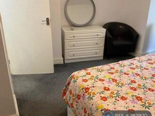 1 bedroom house share for rent in Bolton Road Farnworth Bolton, BL4