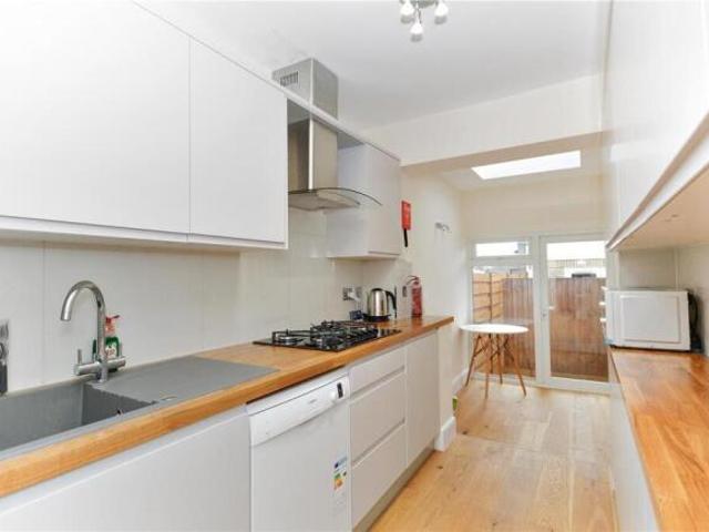 1 bedroom house share for rent in Bond Road, Mitcham, CR4