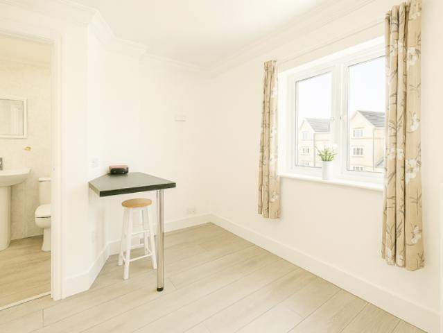 1 bedroom house share for rent in Battery Road, SE28