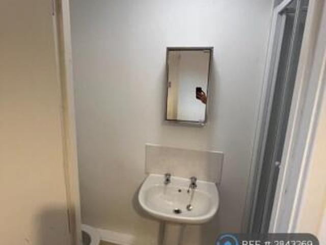1 bedroom house share for rent in Barnwood Road, Gloucester, GL2
