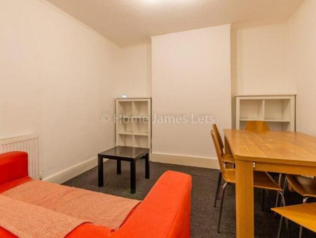 1 bedroom house share for rent in Bevendean Crescent, Brighton, BN2