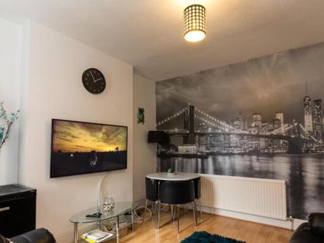 1 Bedroom House Share For Rent In Beeston, Nottingham