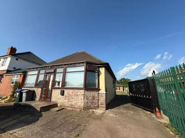 1 bedroom house share for rent in Birmingham Road, Birmingham.