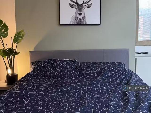 1 bedroom house share for rent in Blantyre Road, Liverpool, L15