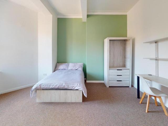 1 bedroom house share for rent in Blenheim Terrace, Leeds, LS2
