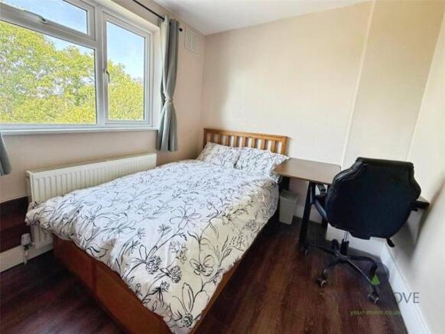 1 bedroom house share for rent in Bracondale Road, London, SE2