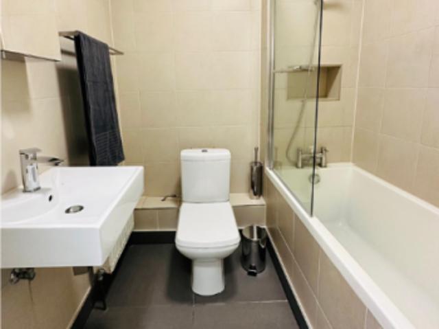 1 bedroom house share for rent in Braeside Road, London, SW16