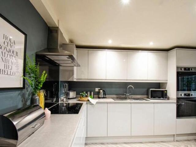 1 Bedroom House Share For Rent In Bramley