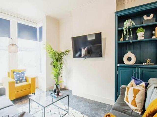 1 Bedroom House Share For Rent In Bramley, Leeds