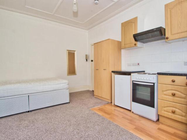 1 bedroom house share for rent in Bridge Lane, Golders Green, NW11 0EG, NW11