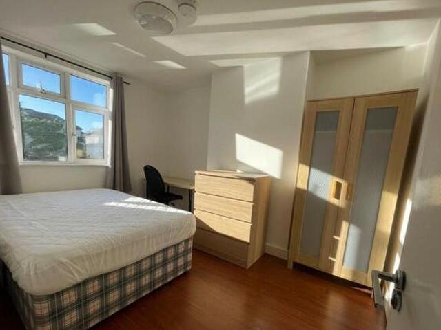 1 Bedroom House Share For Rent In Bristol