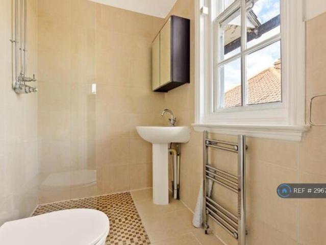 1 bedroom house share for rent in Broadwater Road, London, SW17