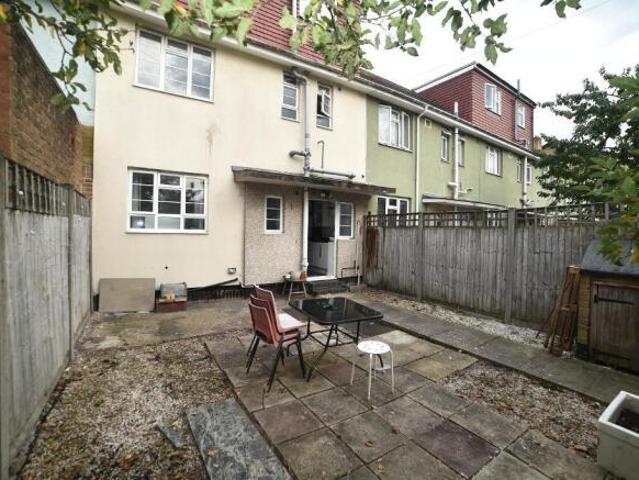 1 bedroom house share for rent in Galsworthy Avenue, London, E14 7SH, E14