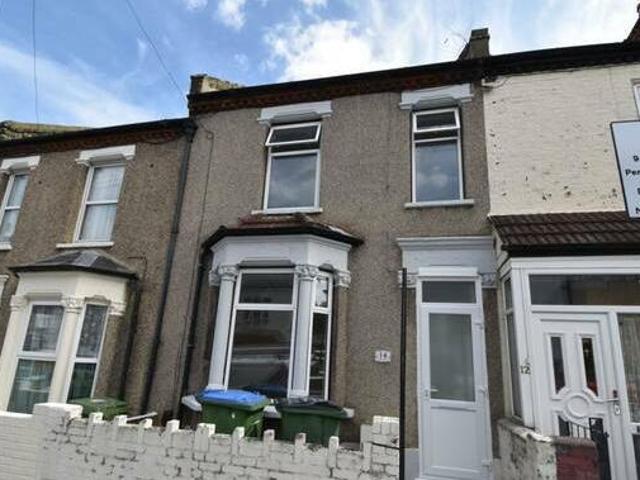 1 bedroom house share for rent in Garibaldi Street London SE18