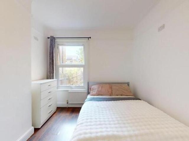 1 bedroom house share for rent in Gladstone Avenue, Wood Green, N22