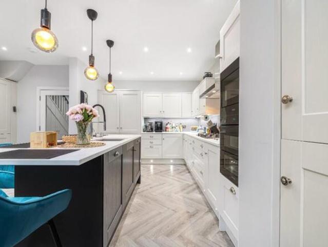 1 bedroom house share for rent in Glennie Road, London, SE27