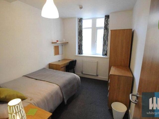 1 bedroom house share for rent in Green Zone, Zetland House, HD1