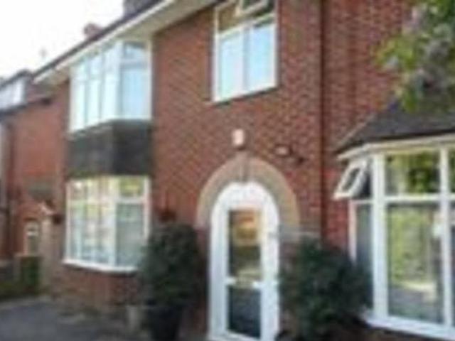 1 bedroom house share for rent in Grove Avenue Yeovil BA20