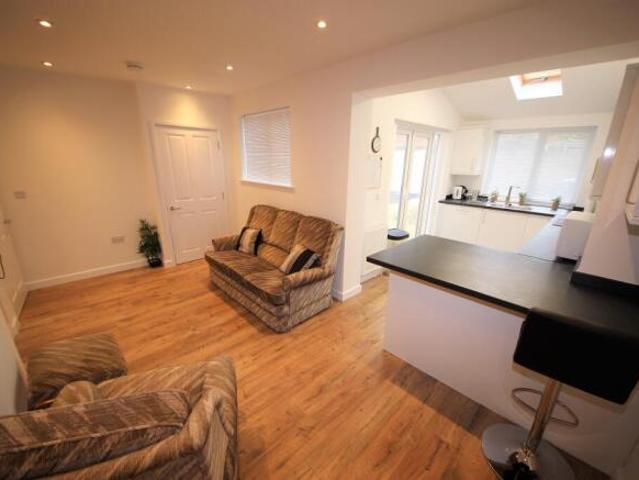 1 bedroom house share for rent in Dolbery Road North, Poole, BH12