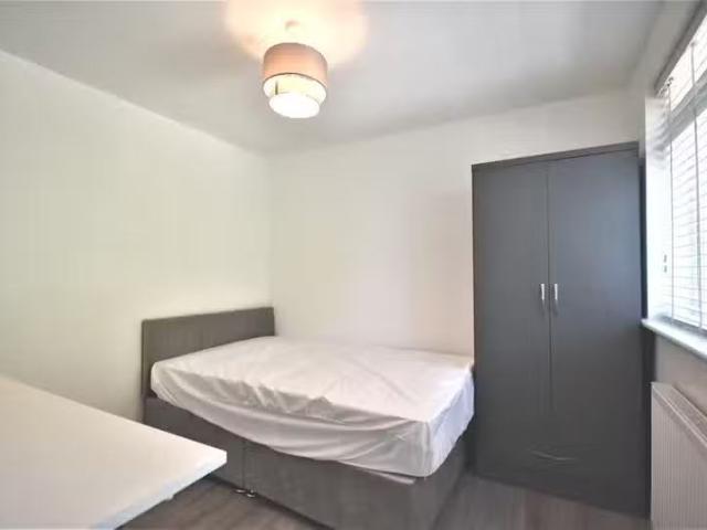 1 bedroom house share for rent in Dorchester Way, Coventry, CV.