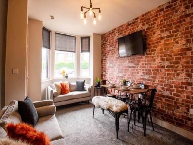 1 bedroom house share for rent in Dewsbury Road Room 2, Beeston, Leeds, LS11