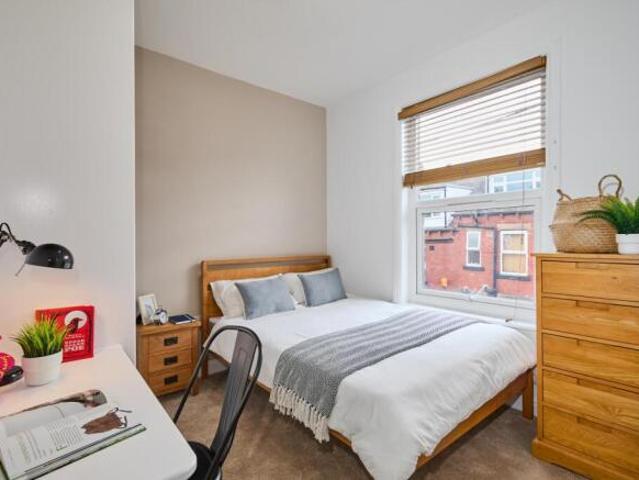 1 bedroom house share for rent in Delph Lane, Leeds, LS6