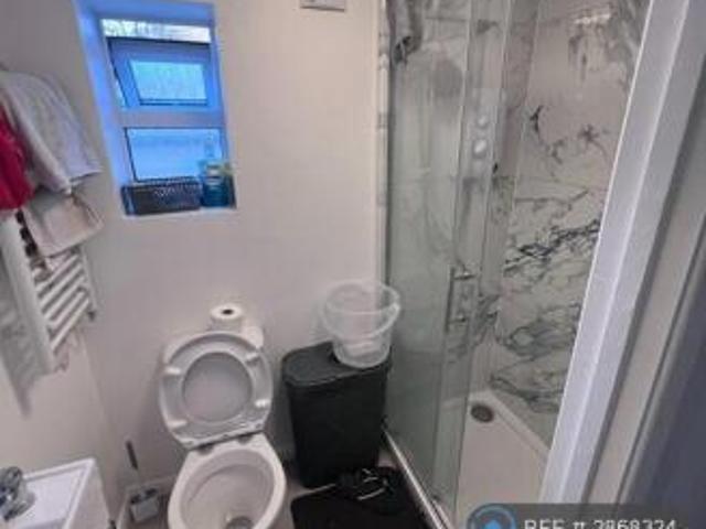 1 bedroom house share for rent in Denmark Road, Bromley, BR1