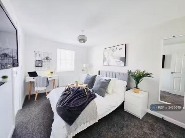 1 bedroom house share for rent in Dragoon Road, Colchester, CO2