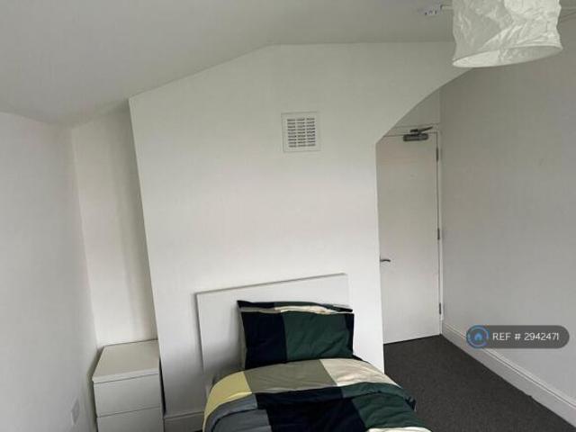 1 bedroom house share for rent in Durban Road, London, E15