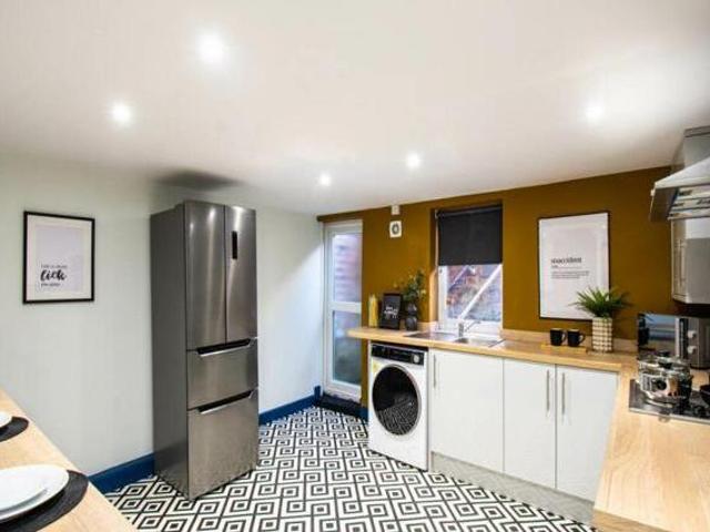 1 Bedroom House Share For Rent In East End Park