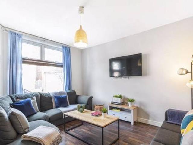 1 bedroom house share for rent in Edenhall Avenue Manchester M19