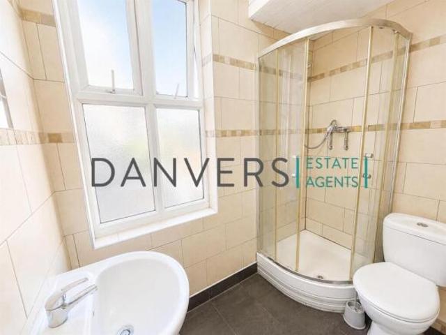 1 bedroom house share for rent in Evington Road, Leicester, LE2