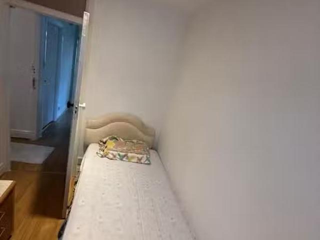 1 bedroom house share for rent in Exeter Road, Harrow, Middlei.
