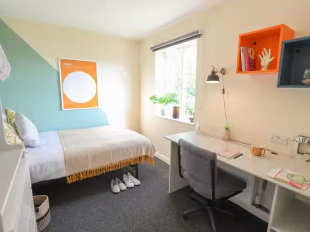 1 bedroom house share for rent in Fairhaven, Park Road, Bright.