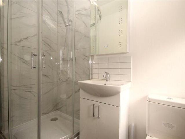 1 bedroom house share for rent in Fir Tree Road, Guildford, Surrey, GU1