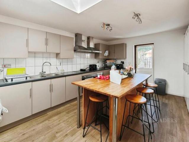 1 bedroom house share for rent in Fratton Road, Portsmouth, Hampshire, PO1