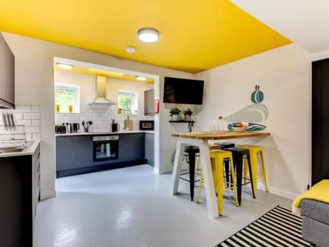 1 bedroom house share for rent in Freeview Road, Bath, Somerse.