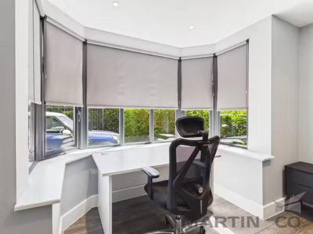 1 bedroom house share for rent in Kenton Lane, Harrow Weald, HA3
