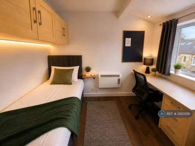1 bedroom house share for rent in King Georges Road, Bath, BA2