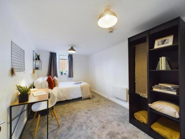 1 bedroom house share for rent in KIPPAX STREET, Manchester, M14