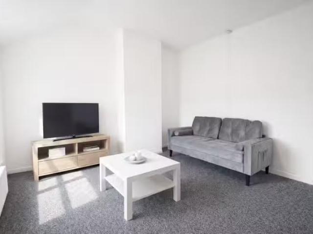 1 bedroom house share for rent in Hollis Road, Lower Stoke, Co.