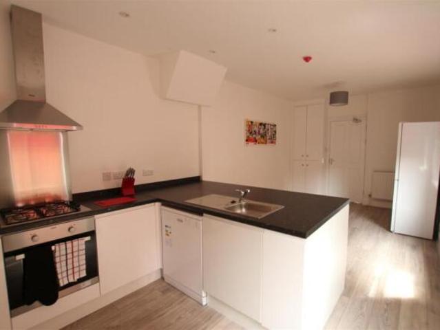 1 bedroom house share for rent in Holly Road, Northampton, NN1