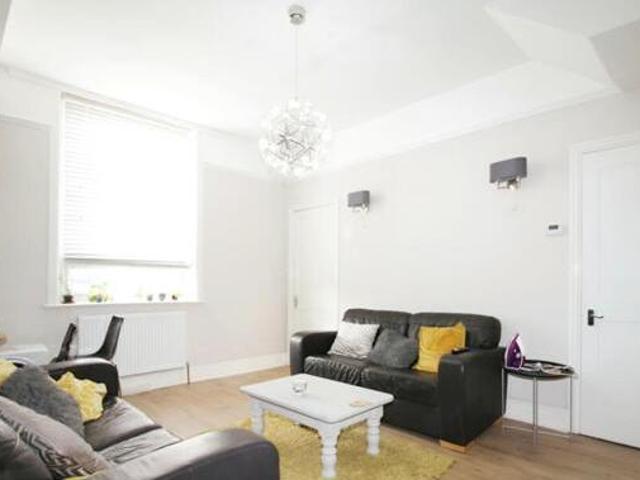 1 Bedroom House Share For Rent In Horsforth, Leeds