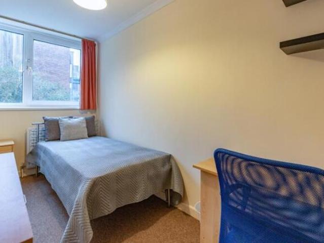 1 bedroom house share for rent in Horwood Close, Headington, OX3