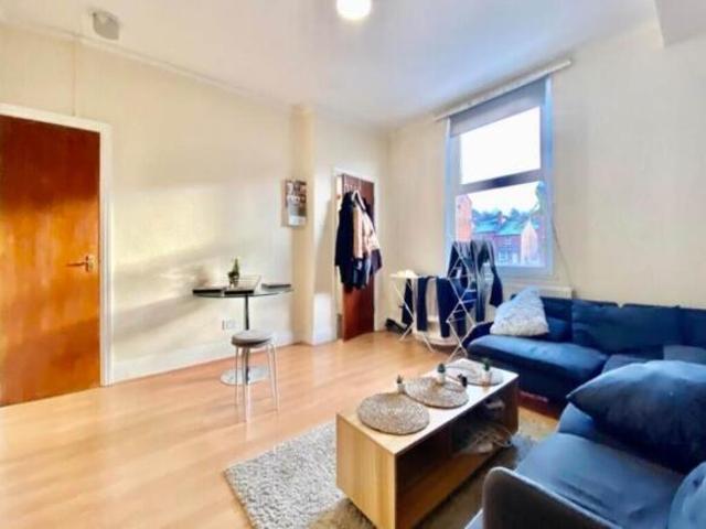 1 bedroom house share for rent in Haddon Avenue Room 3, Burley, Leeds, LS4
