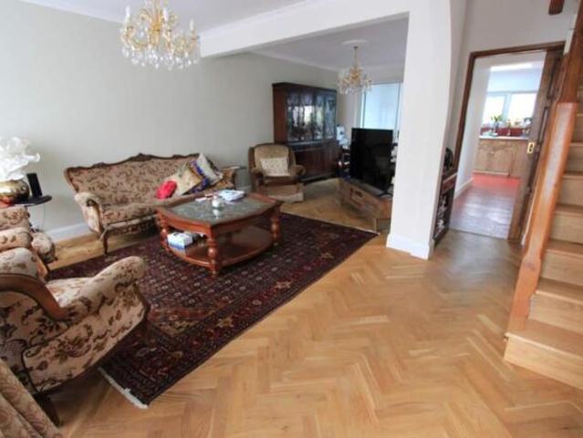 1 bedroom house share for rent in Hampden Way, London, N14