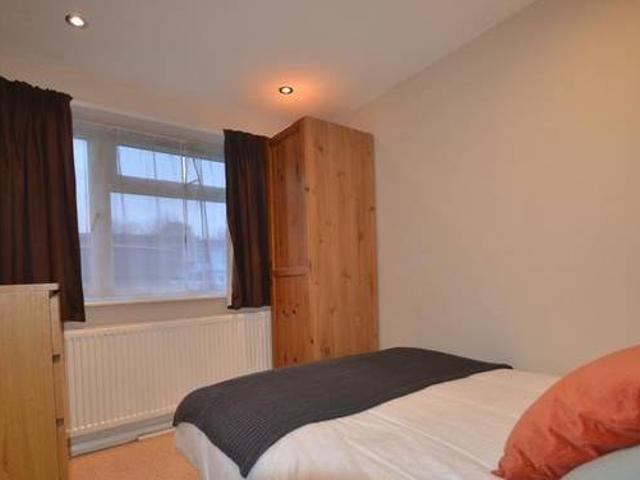 1 bedroom house share for rent in Hanwood Close RG5