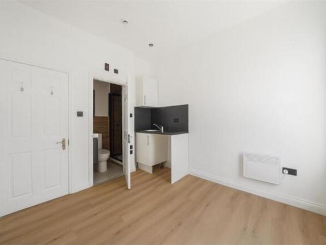1 bedroom house share for rent in Harrow Road, Maida Vale, London, W10