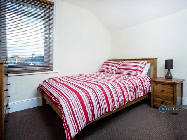 1 bedroom house share for rent in Herbert Road, Portsmouth, PO4
